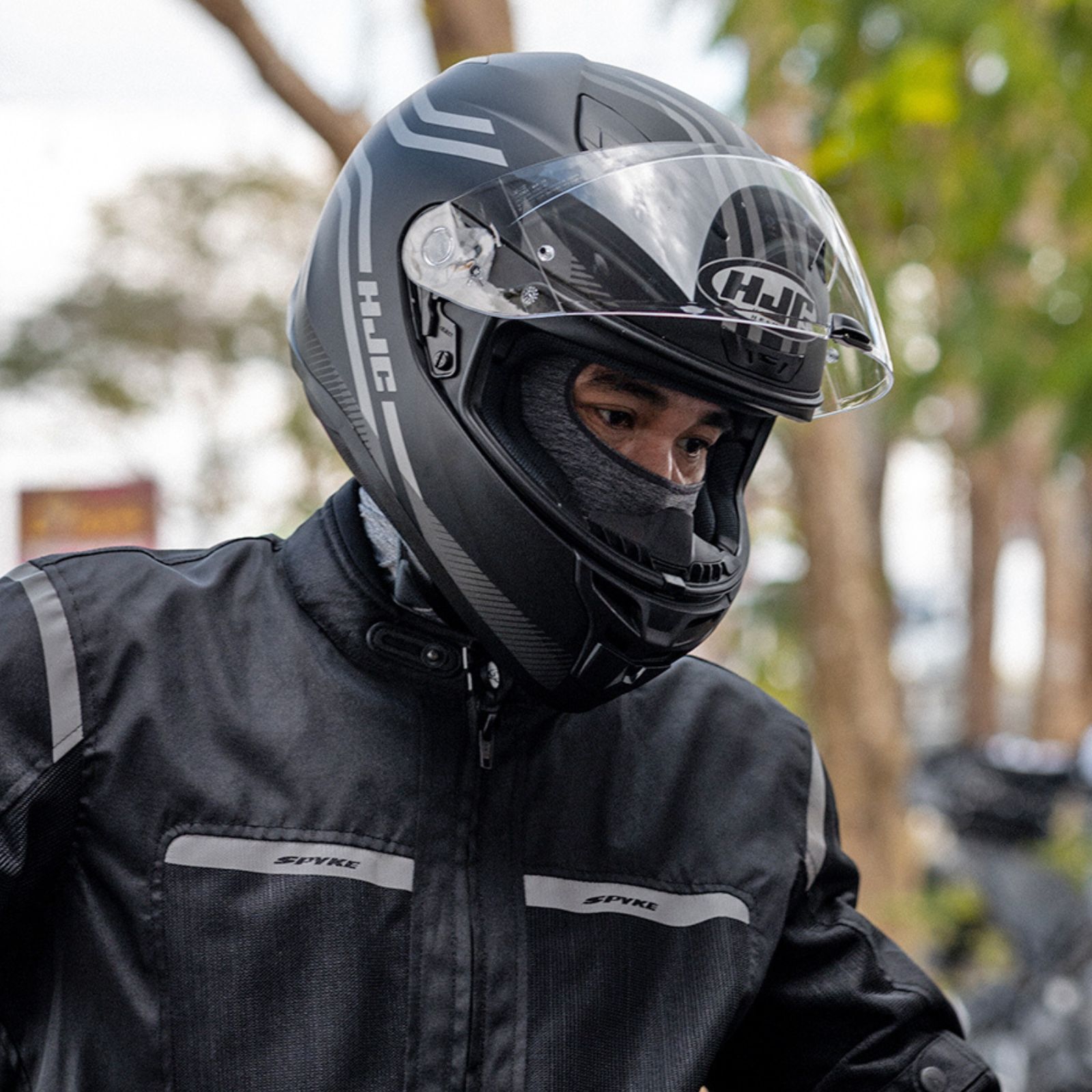 HJC i10 Strix - Helmet House