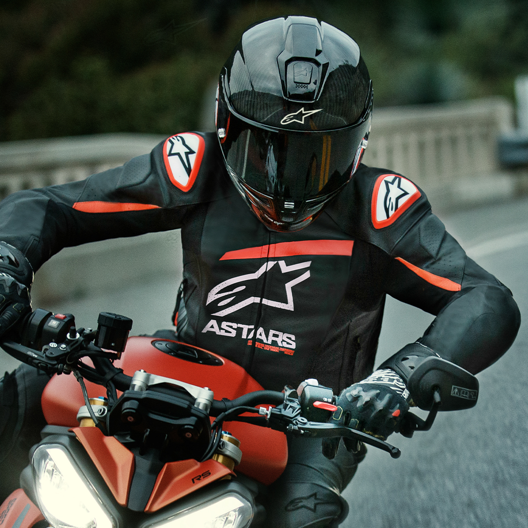 Alpinestars GP Plus R v4 Airflow Leather Jacket - Helmet House