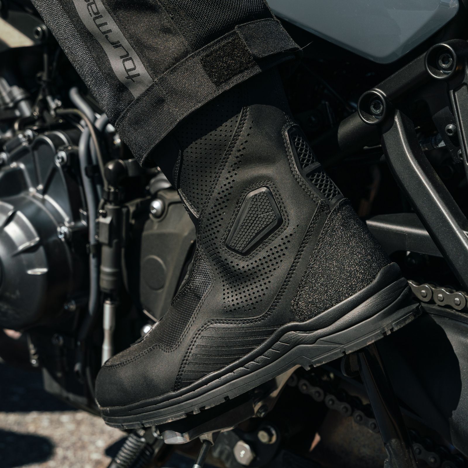 Tourmaster Helix Vented Touring Boots - Helmet House