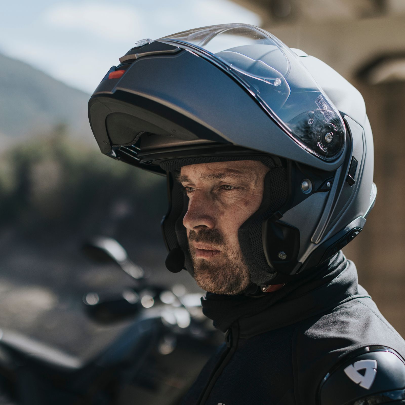 SHOEI Neotec 3 – SHOEI® Helmets North America