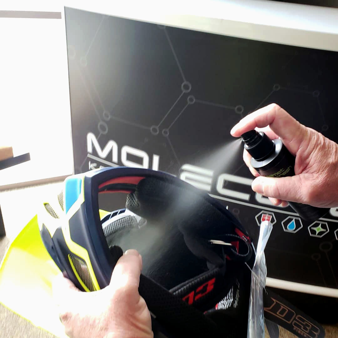 Molecule Helmet Refresh 4 oz Sprayer - Helmet House