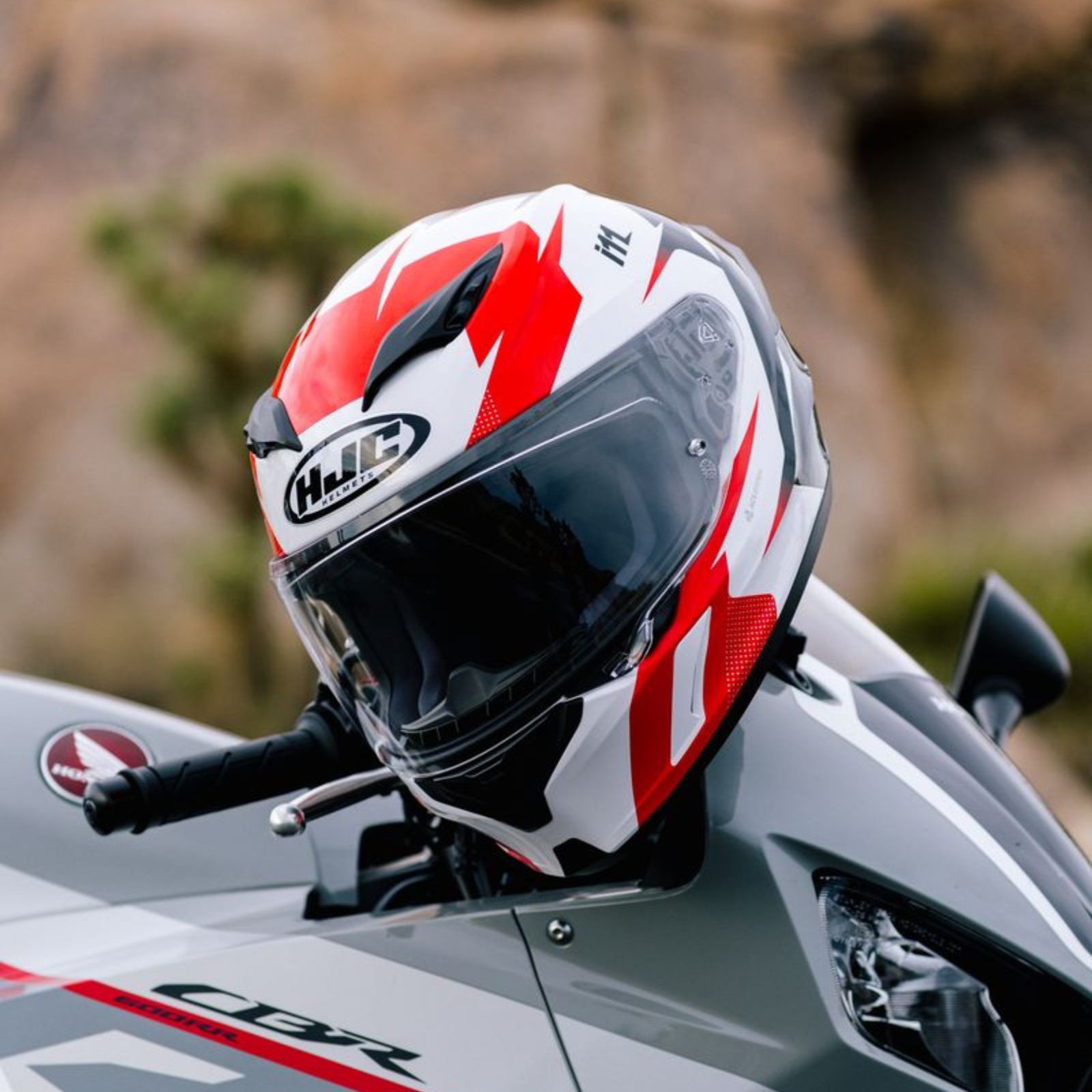HJC i11 Instant - Helmet House