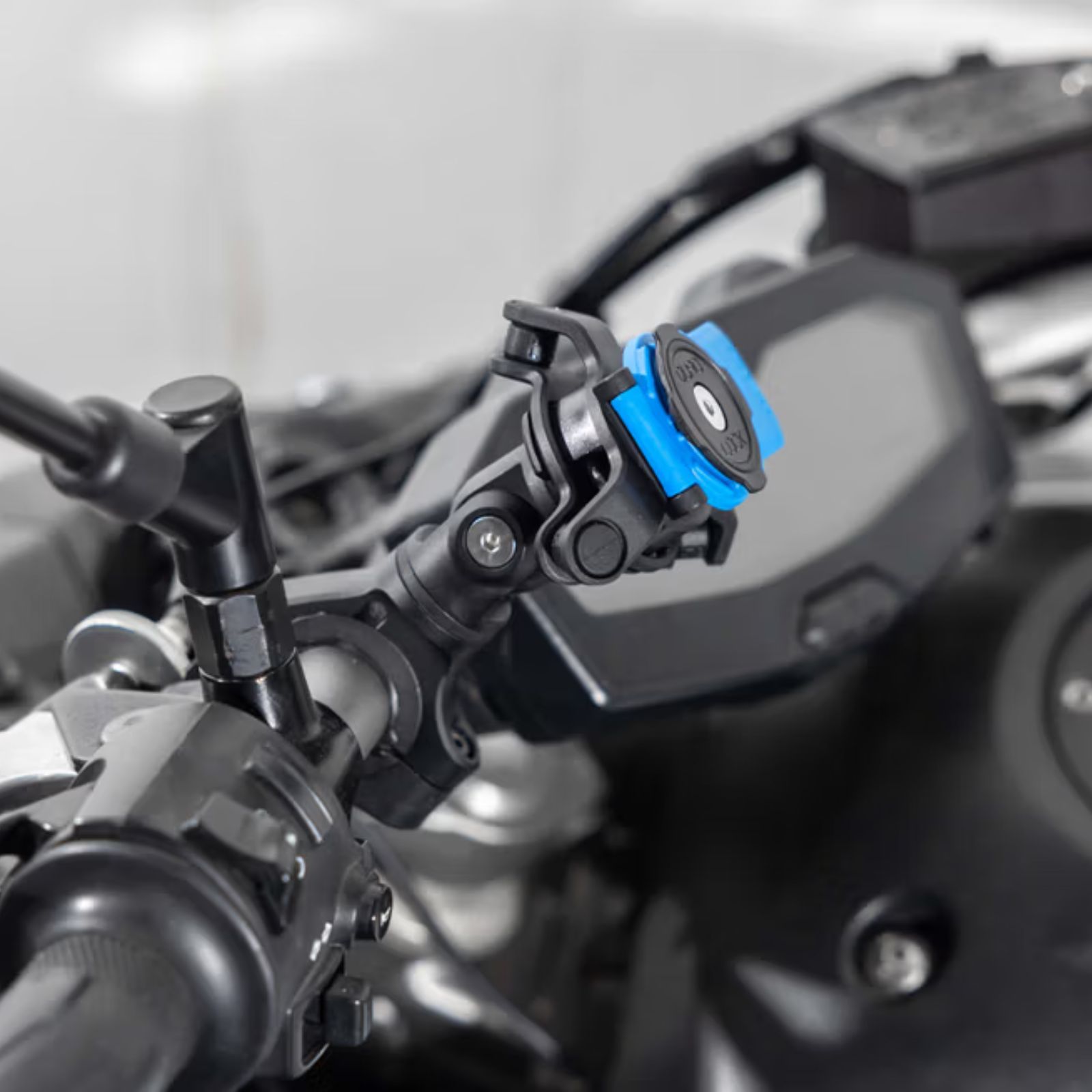 Quad Lock Knuckle Adaptor - Helmet House