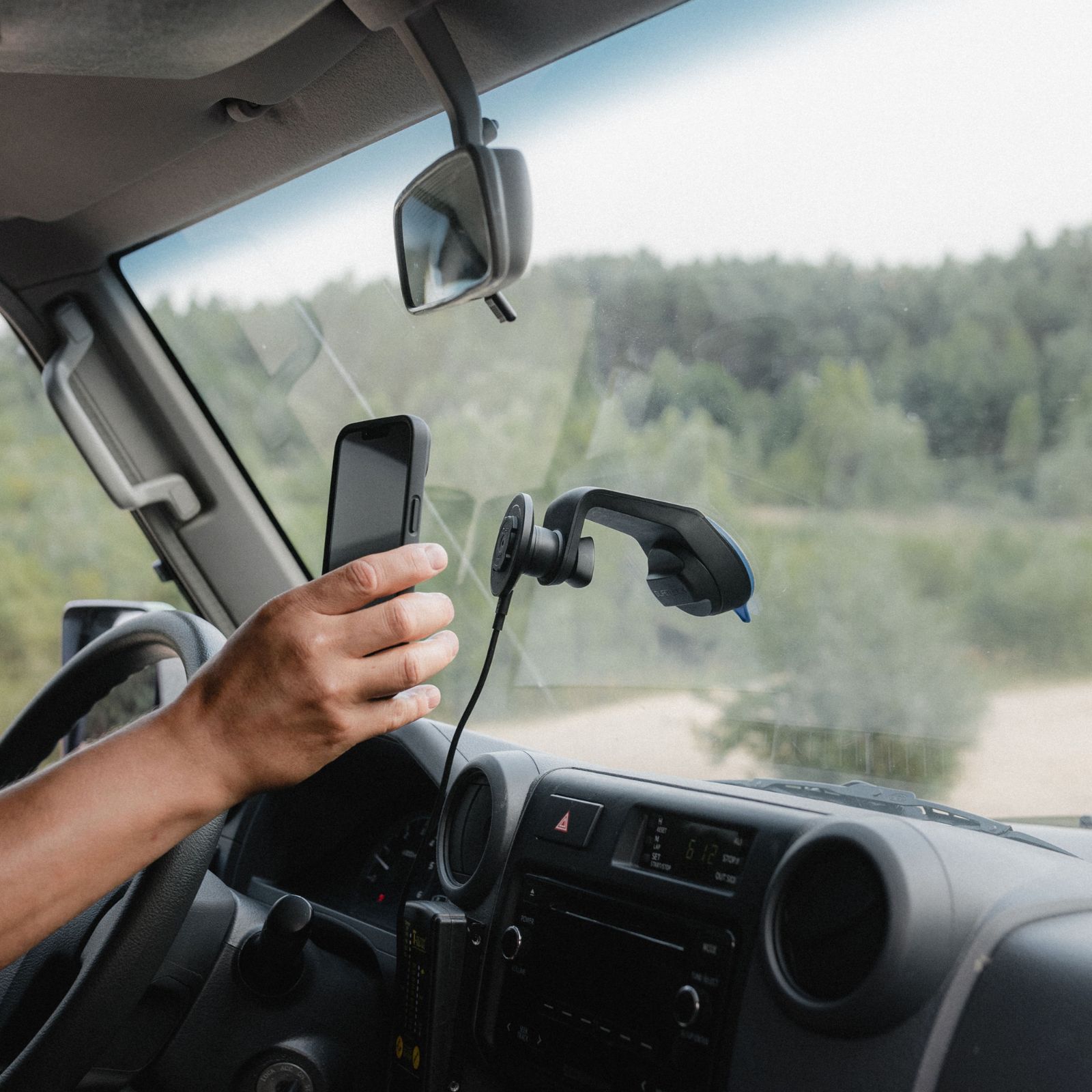 MAG Wireless Charging Head - Helmet House