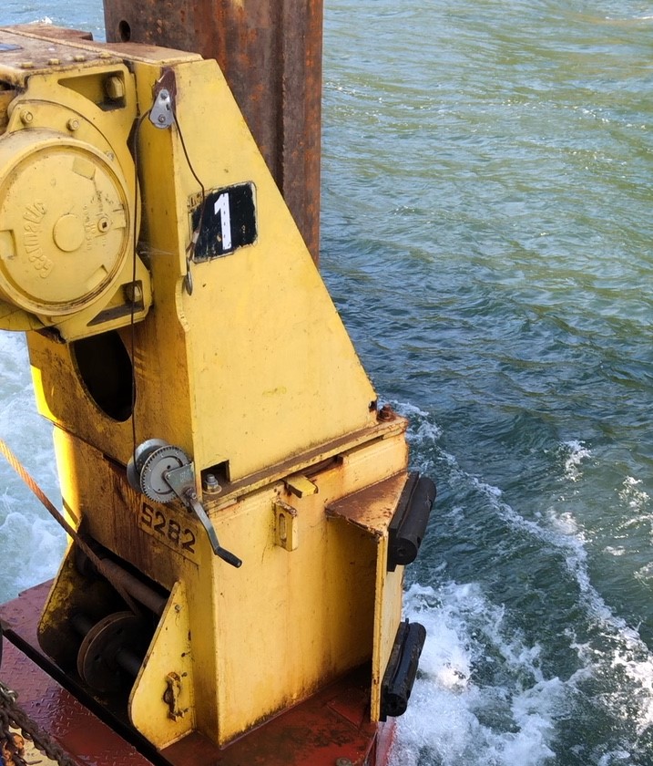Winches & Barge Accessories | Flexifloat S-70 Spudwell - Hydraulic